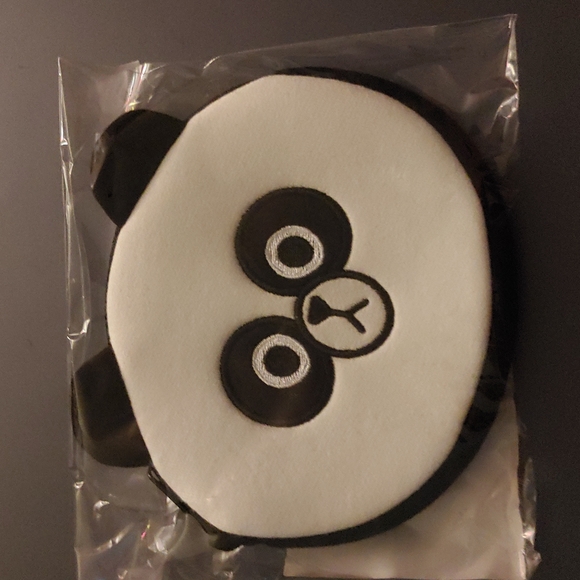 Line Friends | Toys | Nwt Line Friends Pangyo Panyo Panda Coin Purse ...